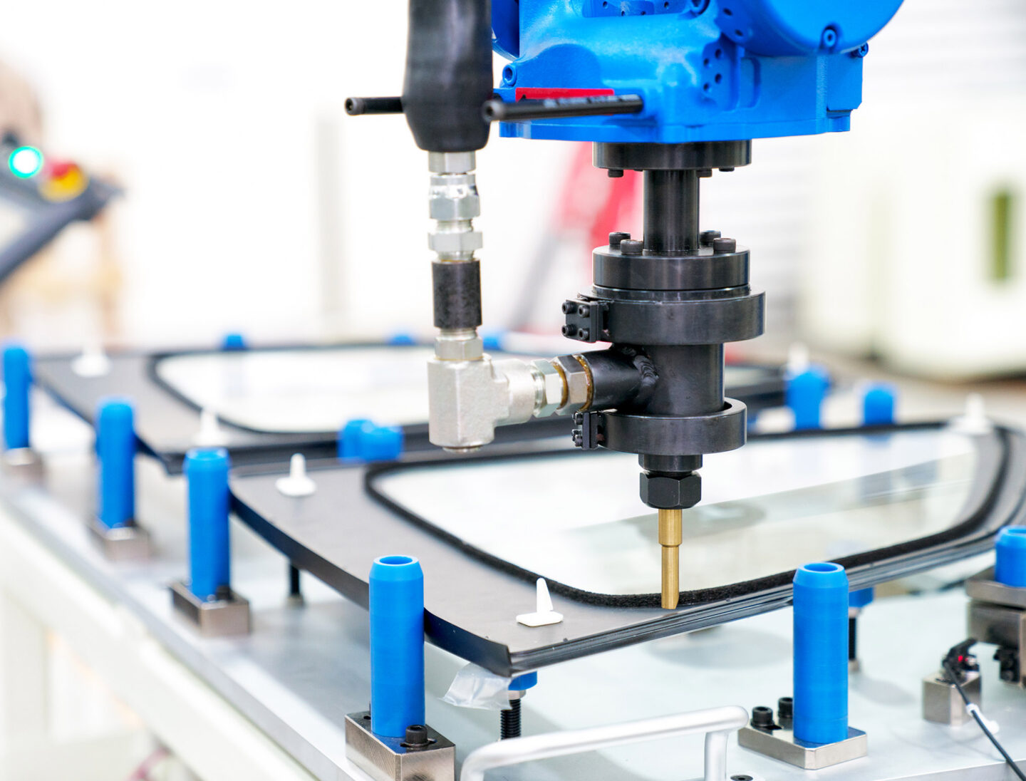 Nylon Replaces Metal & Eliminates Scratches On Automotive Windows ...