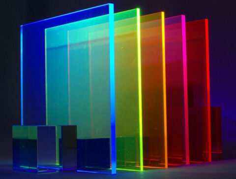 Edge-Lit Acrylic Sign for Outdoors Maintains Superior Aesthetics | Case ...